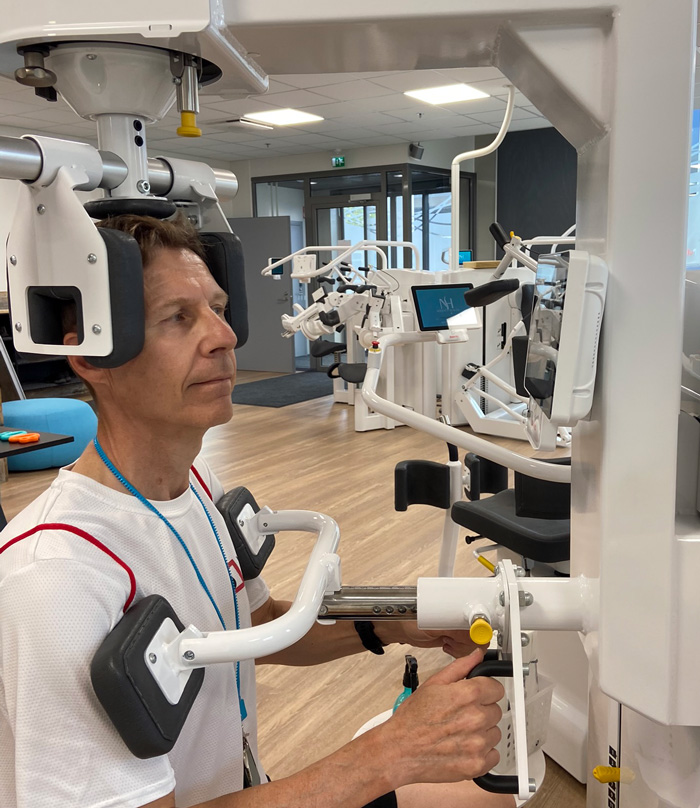 Medical exercise therapy improves patient's neck osteoarthritis